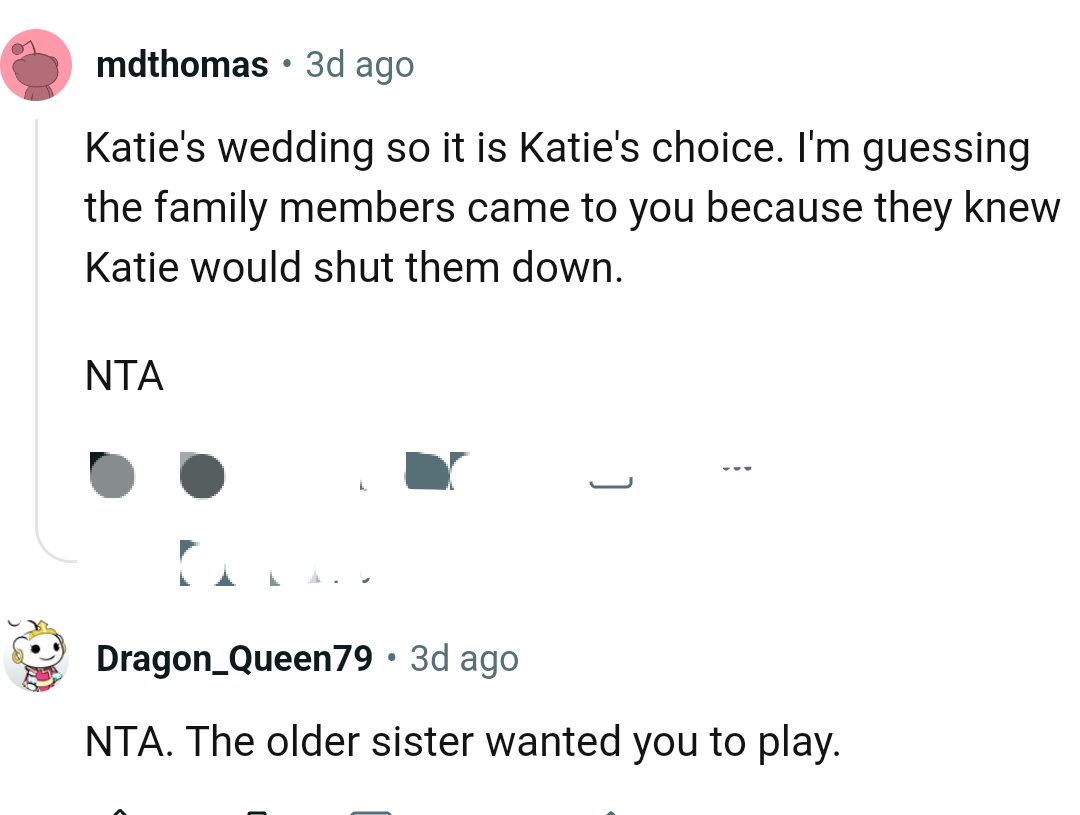 family-angry-at-pianist-who-didn-t-allow-her-younger-sister-play-at